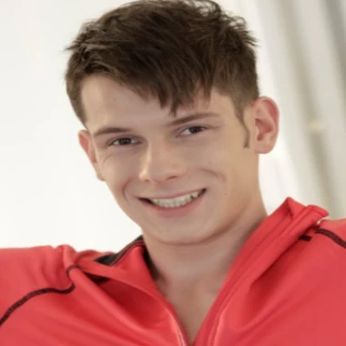 Schwuler Hengst fickt seine heterosexuelle Freundin von hinten tief und lang in den Arsch | xHamster